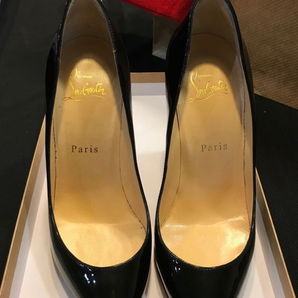 Christian Louboutin | Shoes | Christian Louboutin Red Bottom Pumps ...